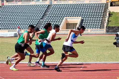 Halcones UV Se Alistan Para La Universiada Regional Universo