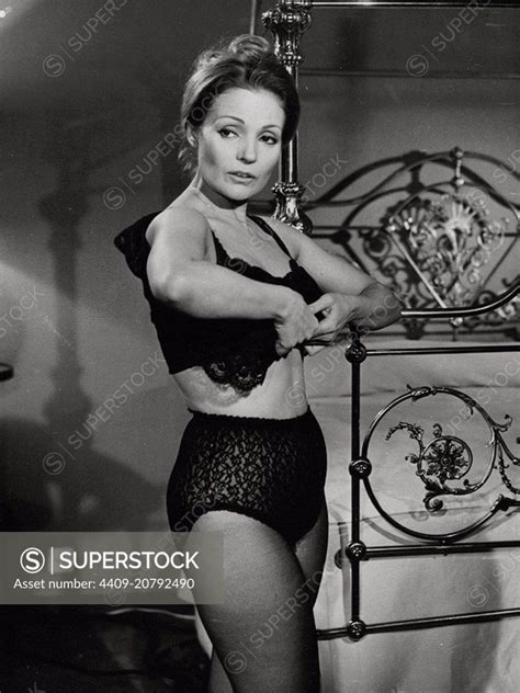 Carmen Sevilla In Sex O No Sex 1974 Directed By Julio Diamante