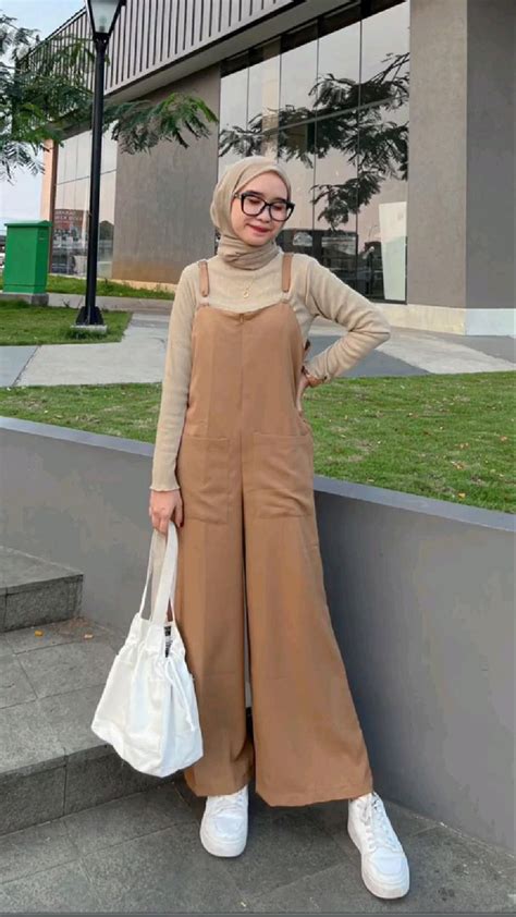 Inspirasi Outfit Of The Day Hijab Style Selebgram High Street Fashion