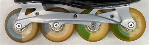 Private Sale Full Set Split Rink Rat Hot Shot Green And Blue Wheels