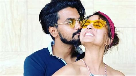 Hina Khanहिना खान ने रॉकी जायसवाल से रिश्ता टूटने पर तोड़ी चुप्पी