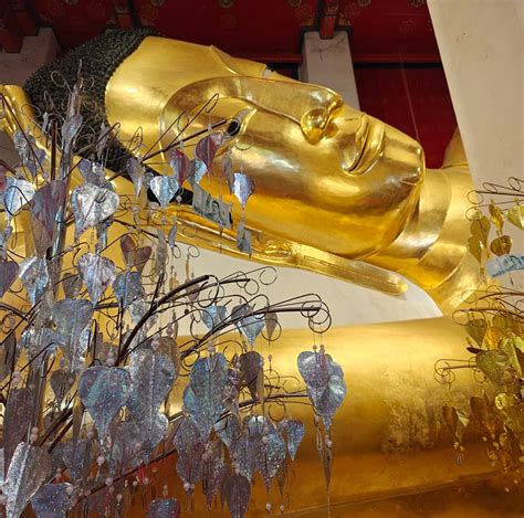 เดินตามธรรม