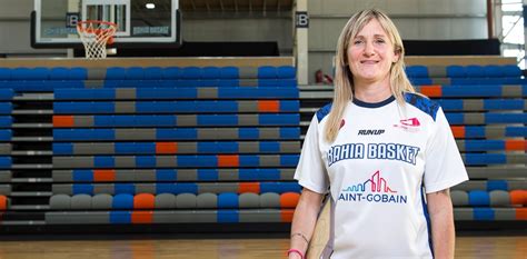 Abriendo caminos Laura Cors la primera entrenadora en dirigir en la Liga Nacional de básquetbol