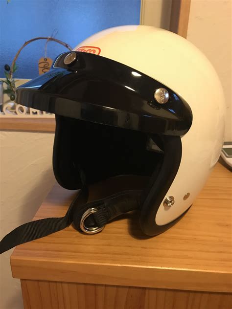 ヘルメット消臭 ヘルメットが臭くなる人の為の改善報告書 勝手に報告社 ねろぶろ
