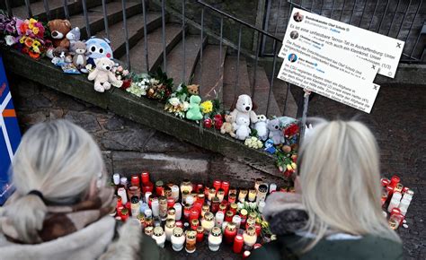 Atak nożownika w Niemczech Politycy spierają się o politykę migracyjną