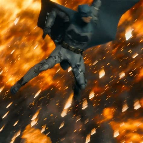 Is Batfleck Gonna Be Mcu Captain America After Flashpoint Battles Comic Vine