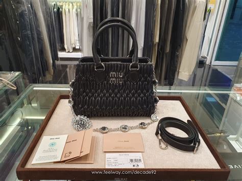 Miu Miu 여성숄더백 미우미우 크리스털 나파 가죽 핸드백 원래 명품은 필웨이 Feelway