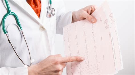 Cardiologist Career Profile Salary Prospects And More Uni Compare