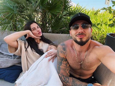 Счастливый Арай Чобанян после объявления о разводе показал беременную Иру Пинчук