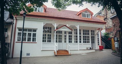 თბილისში მერაბ კოსტავას სახლ მუზეუმის რეაბილიტაცია მიმდინარეობს როდის დასრულდება და როგორი