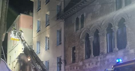 Vidéos Important Incendie Dans Le Centre Ville De Valence Une Maison