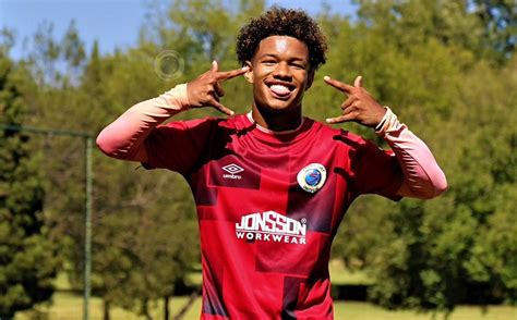 Michael Morton Likens Dstv Prem Starlet To Young Keegan Dolly Farpost