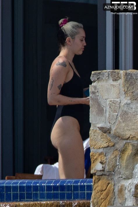 Miley Cyrus Sexy Seen Flaunting Her Hot Figure In A One Piece Swimsuit