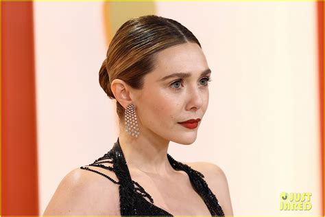 Elizabeth Olsen Tetas