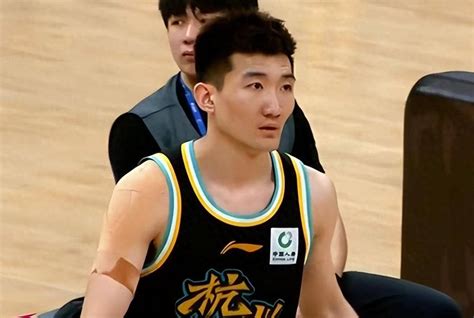 孙铭徽拒绝广厦报价走的决心大孙总留好后路有两手准备 澳洲 赛季 联赛