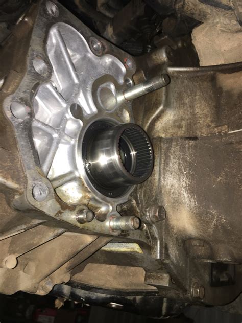 Сальники раздатки и акпп — Toyota RAV4 (III), 2 л, 2007 года | другое ...