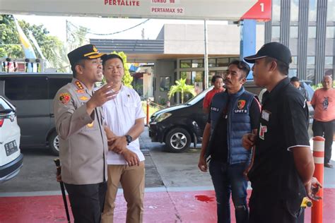 Polresta Sidoarjo Cek SPBU Cegah Kecurangan BBM ANTARA News