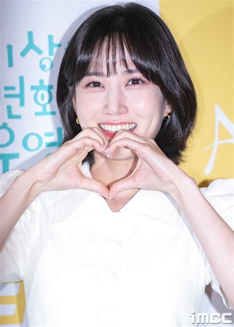 이상한 변호사 우영우 마지막회 단체 관람 행사에 참석한 박은빈 연예이슈 수다방 네모판
