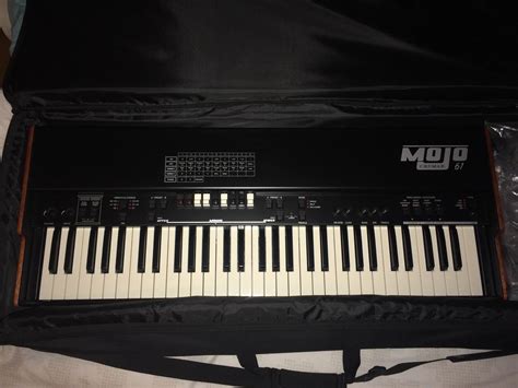 Mojo 61 Crumar Mojo 61 Audiofanzine