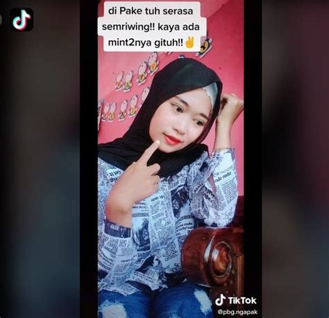 Viral Wanita Beri Tips Rahasia Ciput Jilbab Jadi Semriwing Pakai Popok Bayi