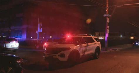 Man Shot Killed In Philadelphias Port Richmond Neighborhood Cbs