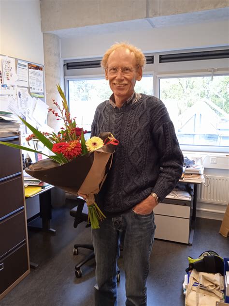 Hans Zwart Receives A Thank You Bouquet From The Abacus Education