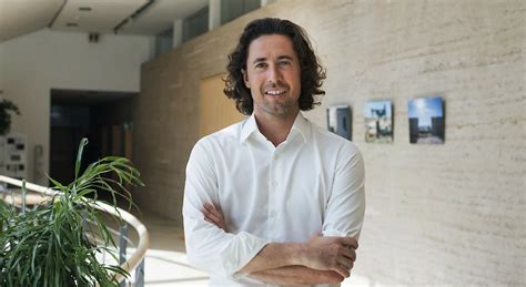 Wirtschaftszeit Joseph Waldstein Neuer Senior Corporate Affairs Manager Bei Bristol Myers