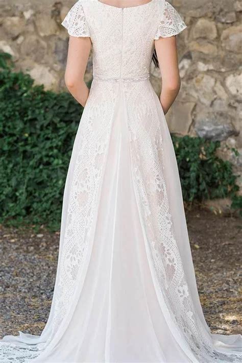 A Line Lace Beach Wedding Dresses With Short Sleeves Lace Boho Bridal