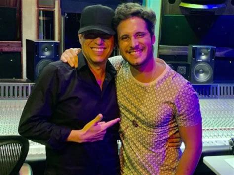 Quién es Kiko Cibrián el creativo detrás de Suave uno de los grandes éxitos de Luis Miguel