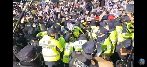 난리 개판이네 정치시사 에펨코리아