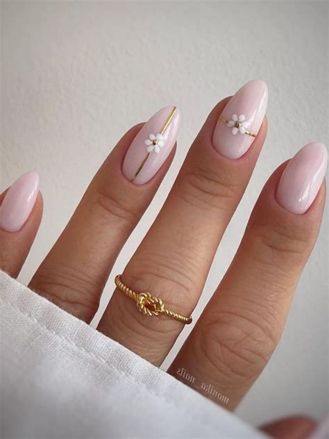 75 Simple Flower Nail Designs Perfect For Spring En 2023 Manicura De