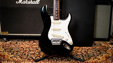 Japanese Squier Stratocaster 1985 E Series Black With Case Texas Tone