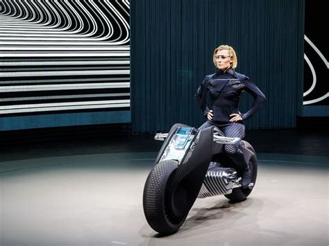 Bmw Concept Motorcycle So Safe No Helmet Needed