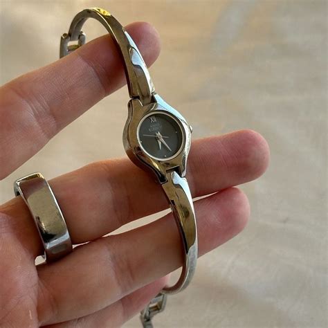 Pin By Banoffe On Pins Criados Por Você Jewelry Lookbook Wrist