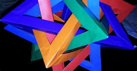 I Made Five Intersecting Tetrahedra I Think Its The Coolest Thing I