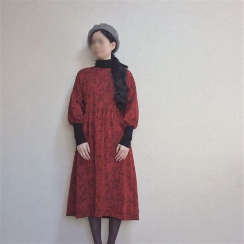dress 大人のナチュラルなワンピース赤い着物の生地で作った大人のナチュラルなワンピースは冬はタートルネックを重ねて着ています簡単なの