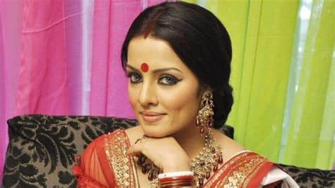 Durga Puja 2020 How To Wear Saree In Bengali Style Know Makeup Tips