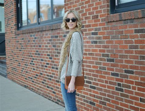 How To Wear Leggings Casually And The Best Long Tops To Wear With Them