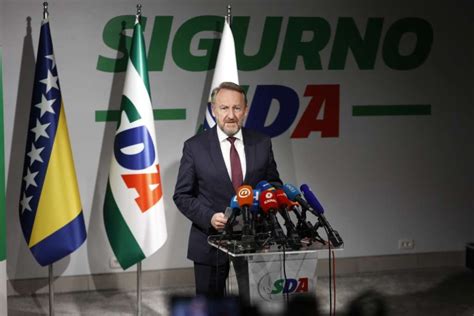BAKIR IZETBEGOVIĆ Mislim da Američka ambasada nasjeda na tračeve