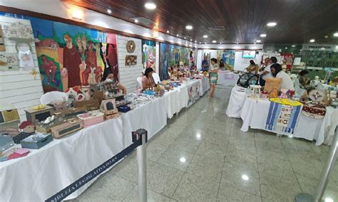 ARTESÃOS EXPÕEM TRABALHO EM SALÃO NOBRE DA ASSEMBLEIA Hilneth Correia
