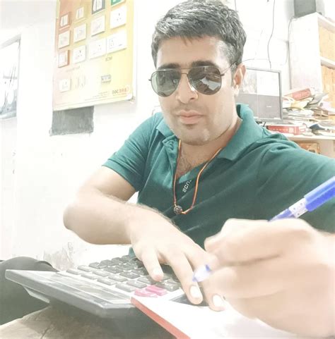 शर्म की बात है हम जैसे लोग कमेन्ट मे राम नही लिख सकते और विदेशी अपनी