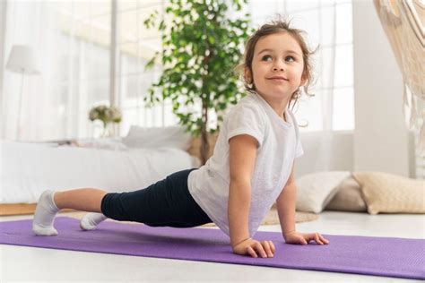 Los Beneficios Del Yoga En Niñas Y Niños La Tercera