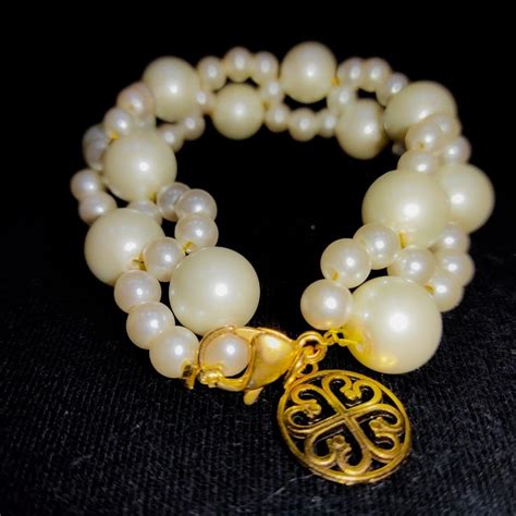 ხელნაკეთი სამკაულები