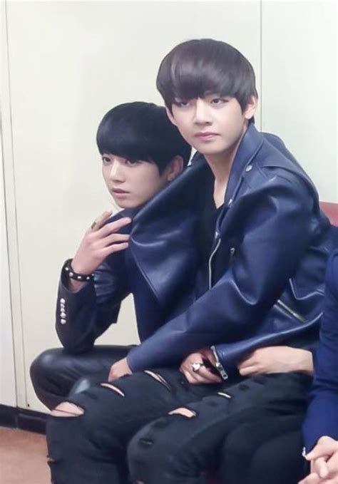 Pin By Bie On Fetus Taekook Taekook Jungkook V Foto Jungkook