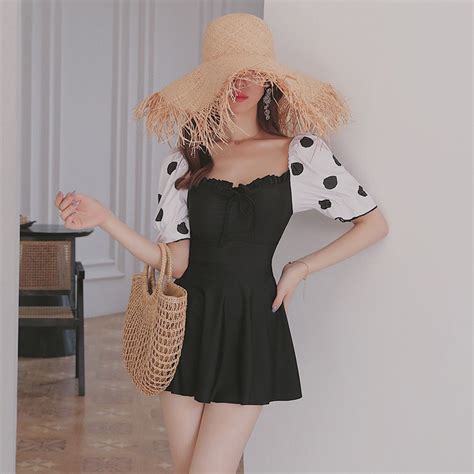 ชุดว่ายน้ำเทพธิดาแห่งทงแดมุนของเกาหลีใต้ชุดว่ายน้ำสตรีแบบกระโปรงแบบอนุรักษ์นิยมแบบชิ้นเดียว