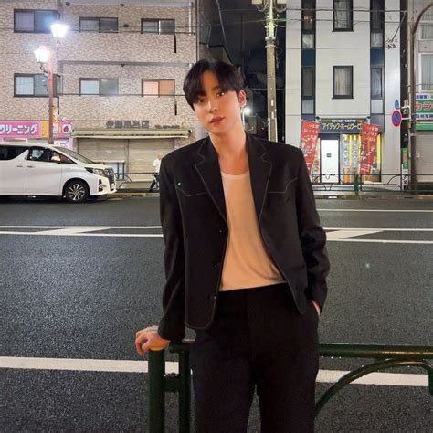 Jeong Yunho