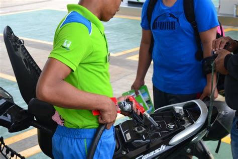 3rd Consecutive Fuel Price Hike Sees Highest Increase In As Many Weeks