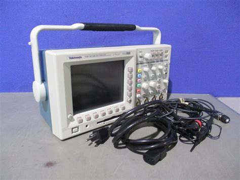 Yahoo オークション 中古 Tektronix Tds 3014b デジタルオシロスコー