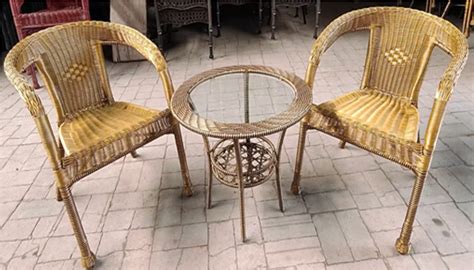 მაგიდა 2 სკამით Pe 005 ოქროსფერი