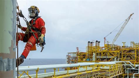 Ensuring Safety Of Oil And Gas Workers Oil And Gas Today Magazine